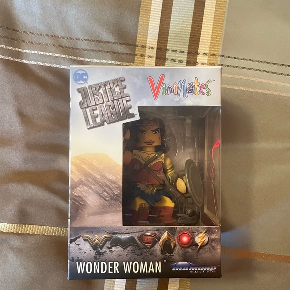 Toys | Diamond Select Toys Vinimates Wonder Woman | Poshmark